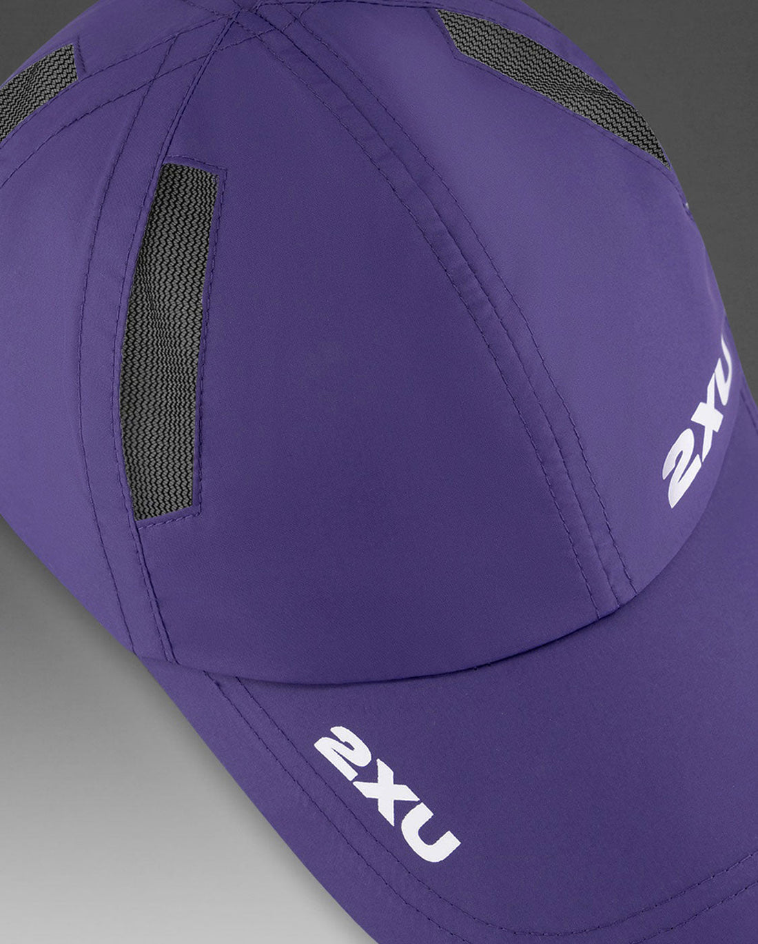 2XU Run Cap Australia - Lightweight Running Hat with Mesh Ventilation